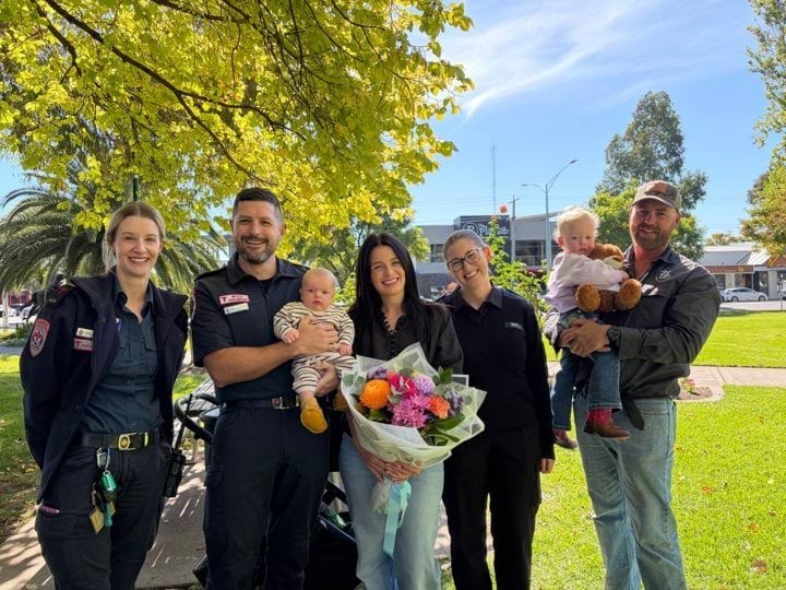 Baby Jimmy’s dramatic roadside arrival | ambulance.vic.gov.au